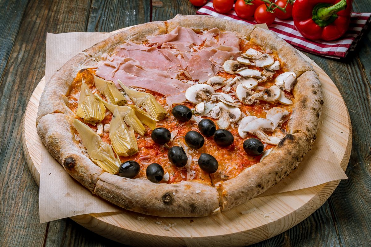 10 Most Classic Italian Pizzas: Why Italian is better than American?