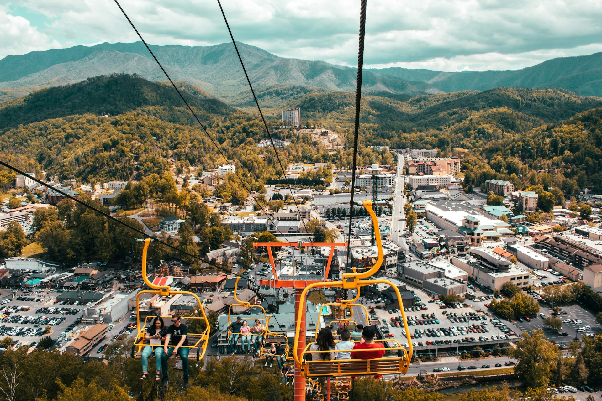 8 Fun Facts about Pigeon Forge and Why is it so Famous!
